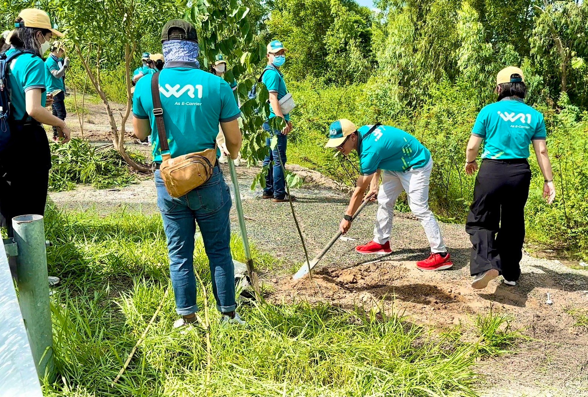 TINH THẦN XANH - HÀNH TRÌNH BẢO VỆ MÔI TRƯỜNG - WR1 Corporation